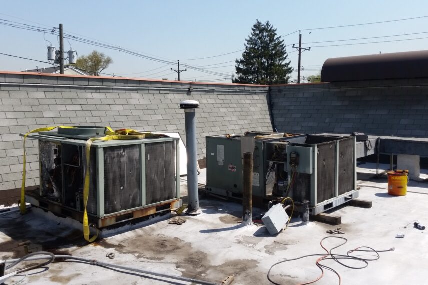 Dunkin' Emerson | 2 RTU Replacement | OLTROM